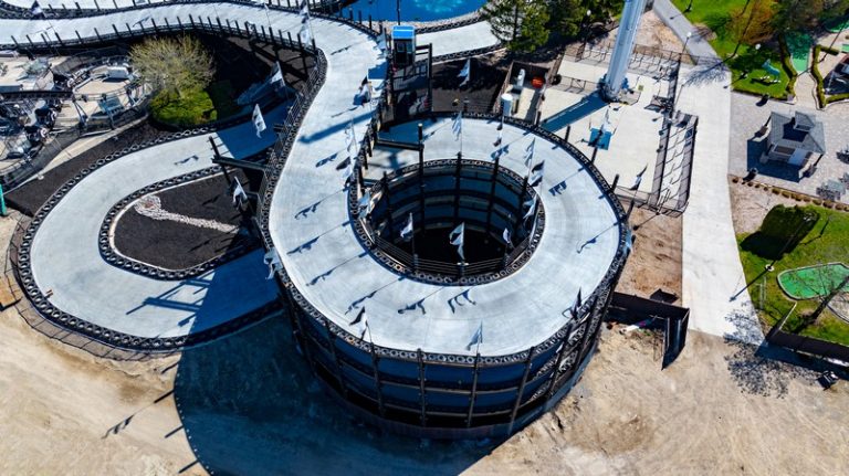 C.J. Barrymore's Opens New $3 Million Go Kart Track | Metro Detroit Mommy